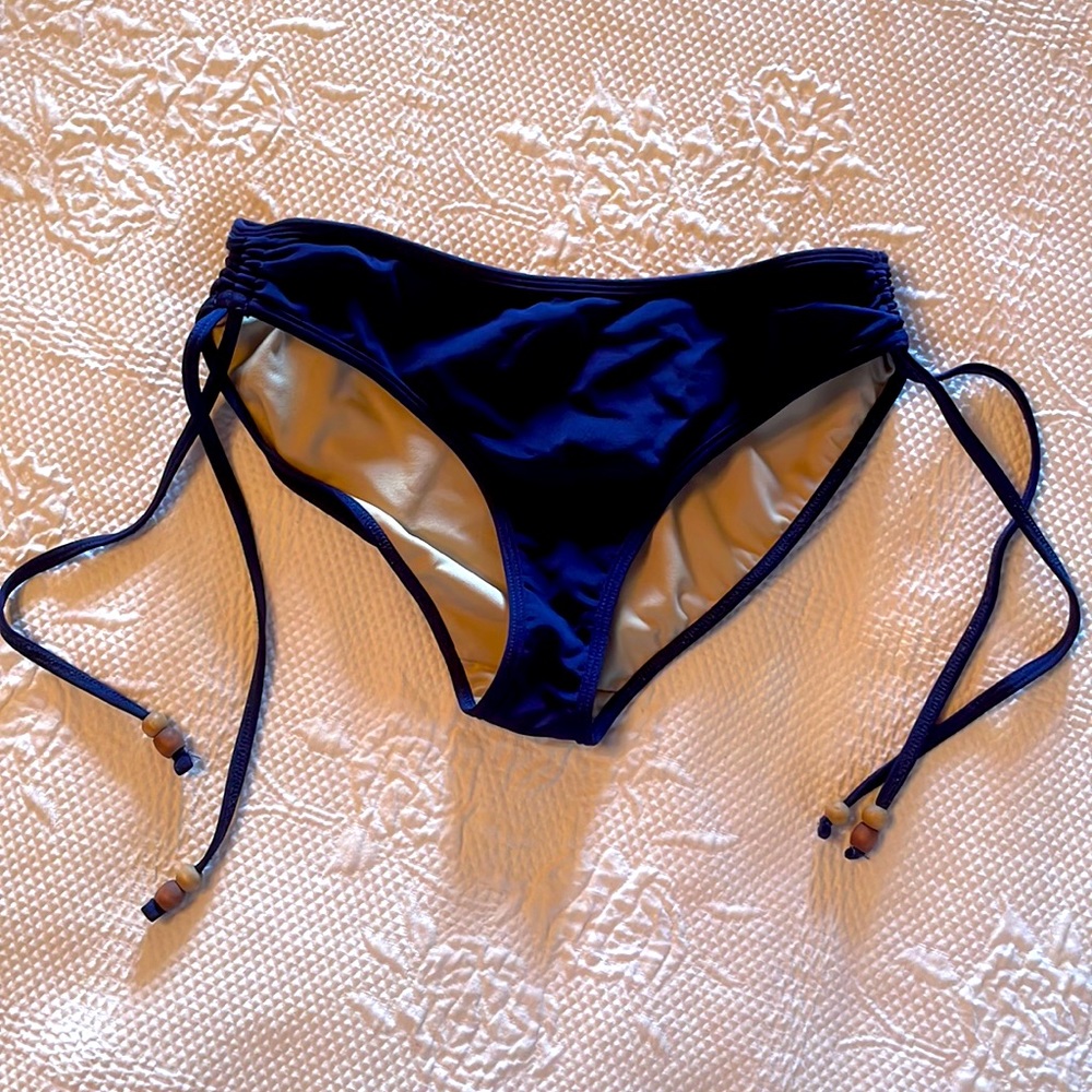 American Apparel Navy Bikini Bottom. Size Large. - Gem